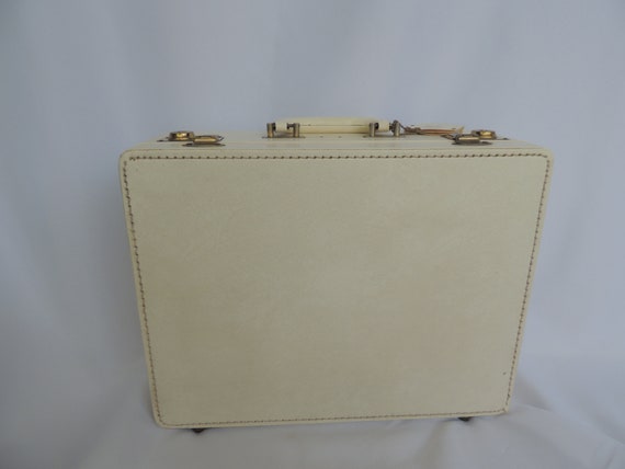 Vintage Shortrip Off White Train Case Travel Case Cos… - Gem