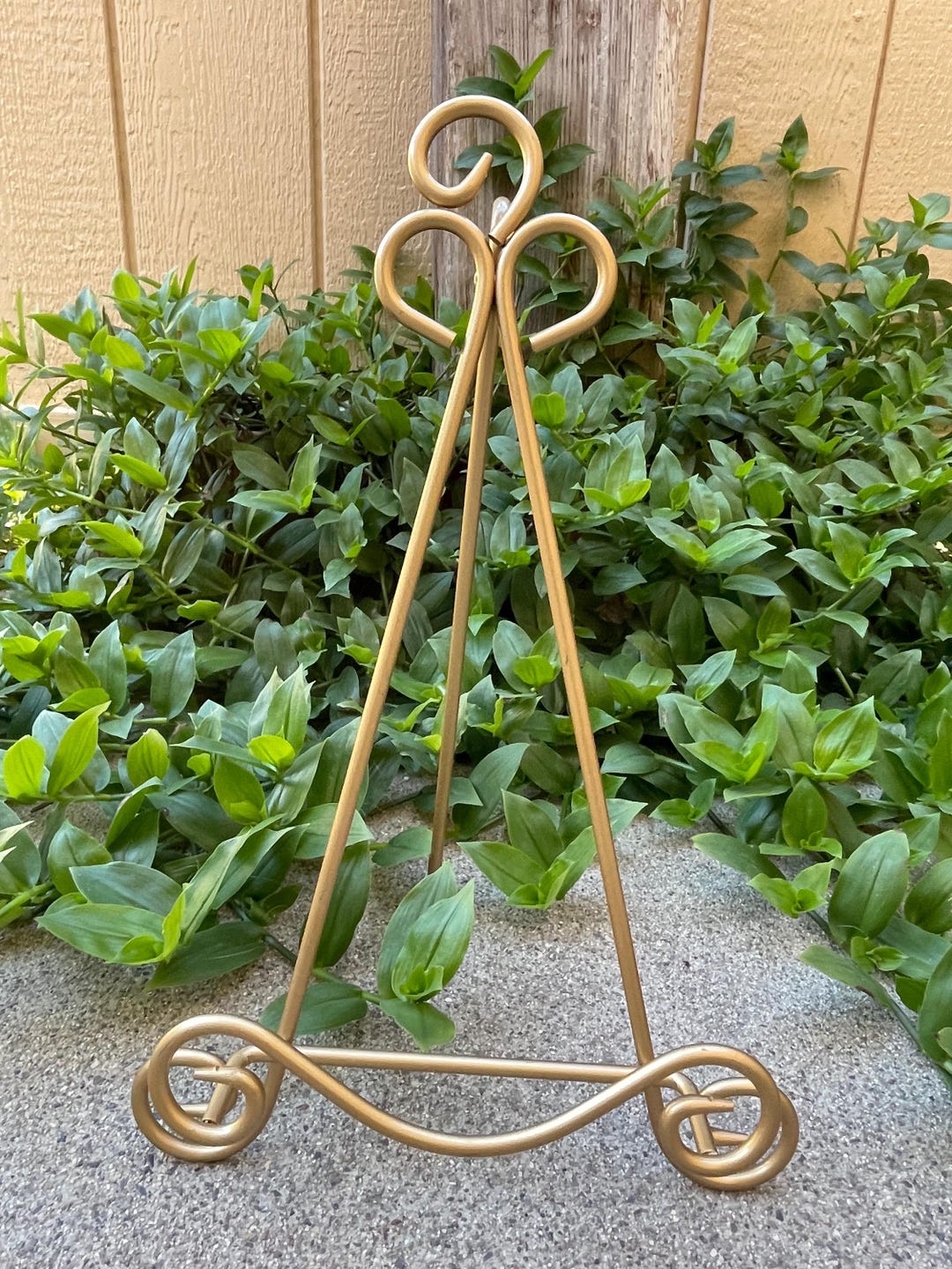 Large Vintage Gold Metal Display Stand, 15" & 9" Table Top Display ...