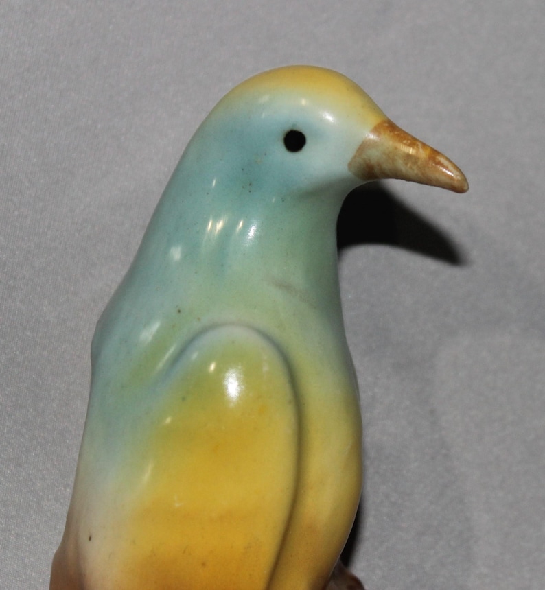 Czech Pottery Bird With Fantail Wall Pocket Czechoslovakia Red Dime ...