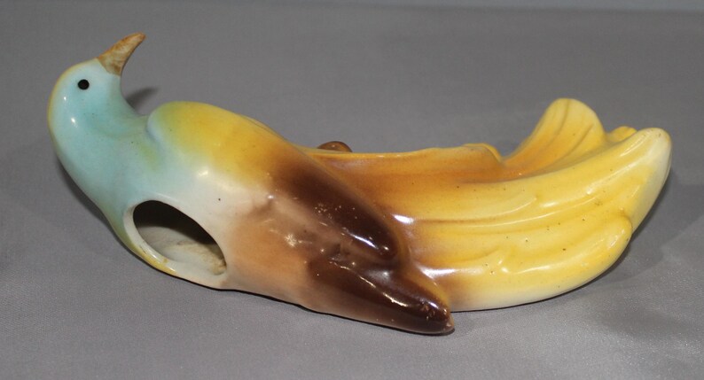 Czech Pottery Bird With Fantail Wall Pocket Czechoslovakia Red Dime ...