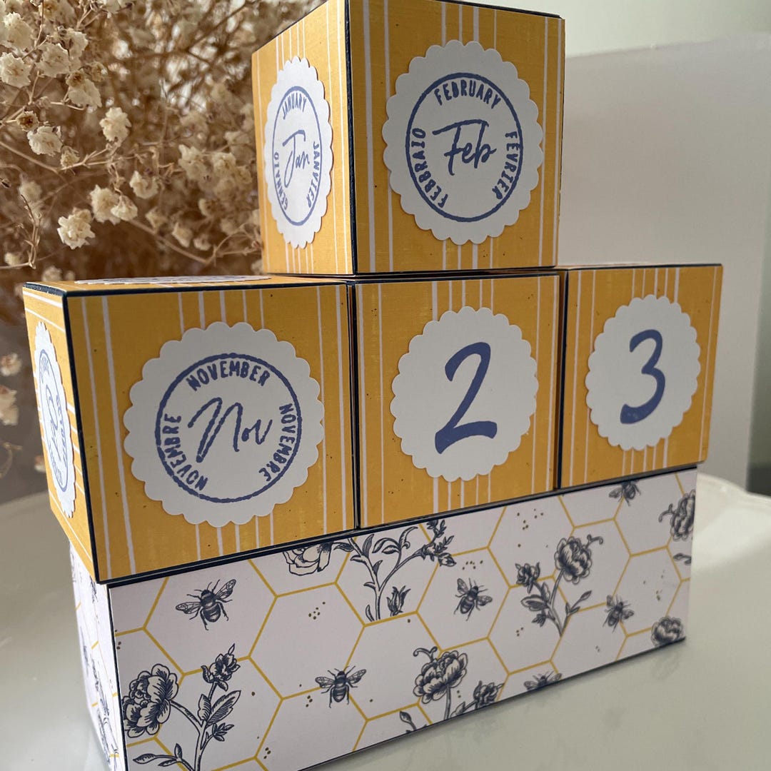Perpetual Calendar | Bumble Bee Desk Calendar | Yellow and Navy Office ...