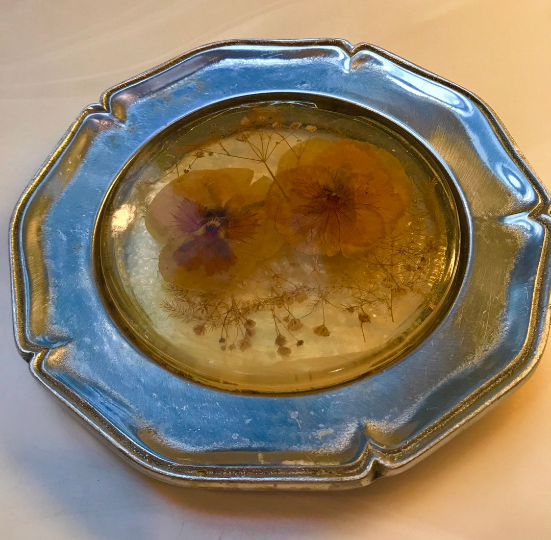 Round Trivet With (pansy) Dried Flower Arrangement - Etsy