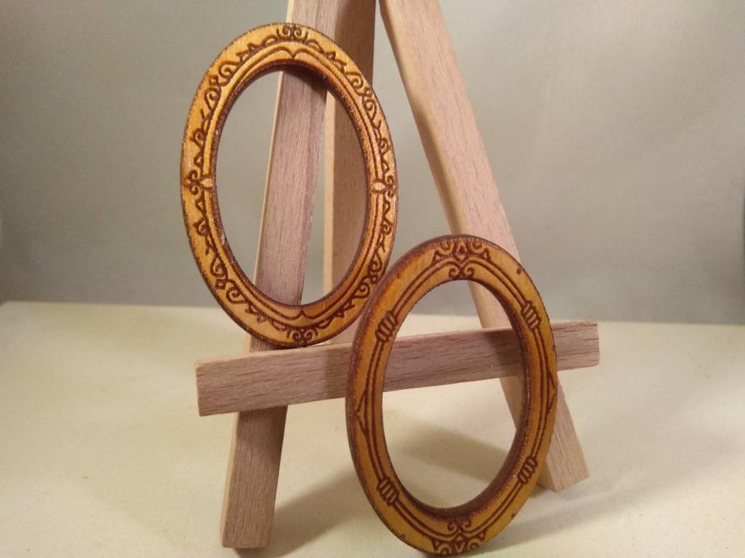 Dollhouse,wooden Oval Frames,miniature Handmade, Items 1/12 ..1/6 Scale ...