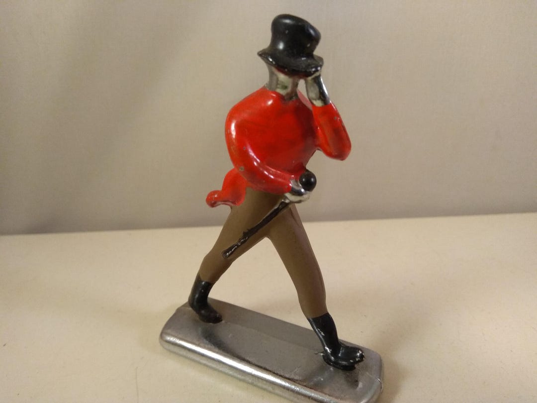 JOHNNIE WALKER Striding Man Metal Figure Statue, Painted - Etsy