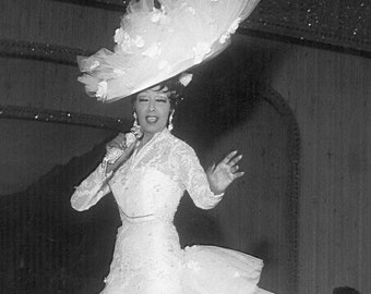 Black Pearl Baker - Etsy