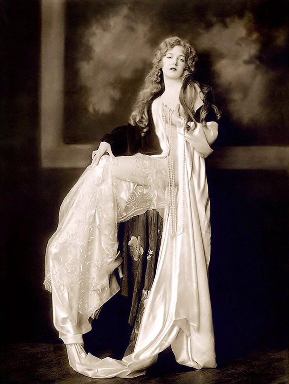 Nude / Semi-nude Ziegfeld Girls - Alfred Cheney Johnston - Vintage ...