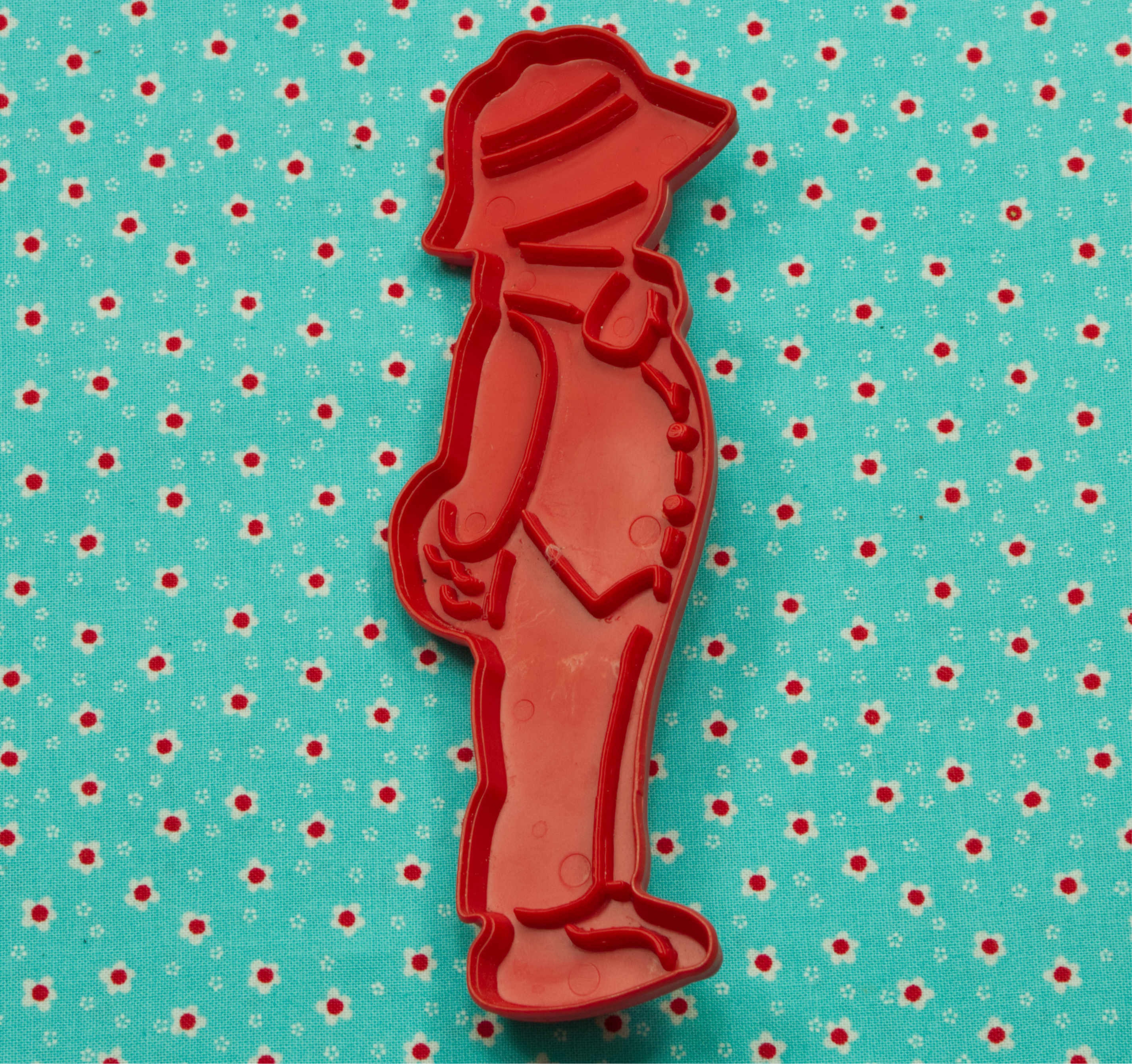 1970's Holly Hobbie American Greeting Red Plastic Robbie Hobbie Cookie ...