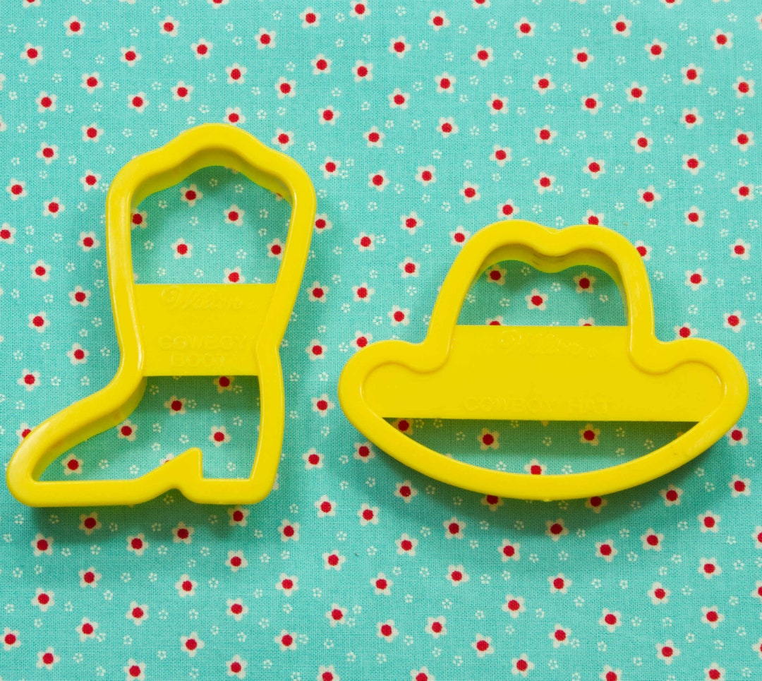 1993 Wilton 2 Pc. Yellow Cowboy Hat and Cowboy Boot Plastic Cookie ...