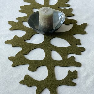 Green Table Decor / Plant Leaf Table Centerpiece / Table or Dresser ...