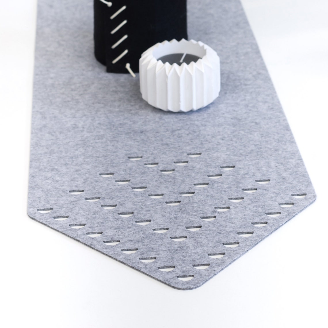 Table Runner / Felt Runner / Geomeric Table Decor / - Etsy