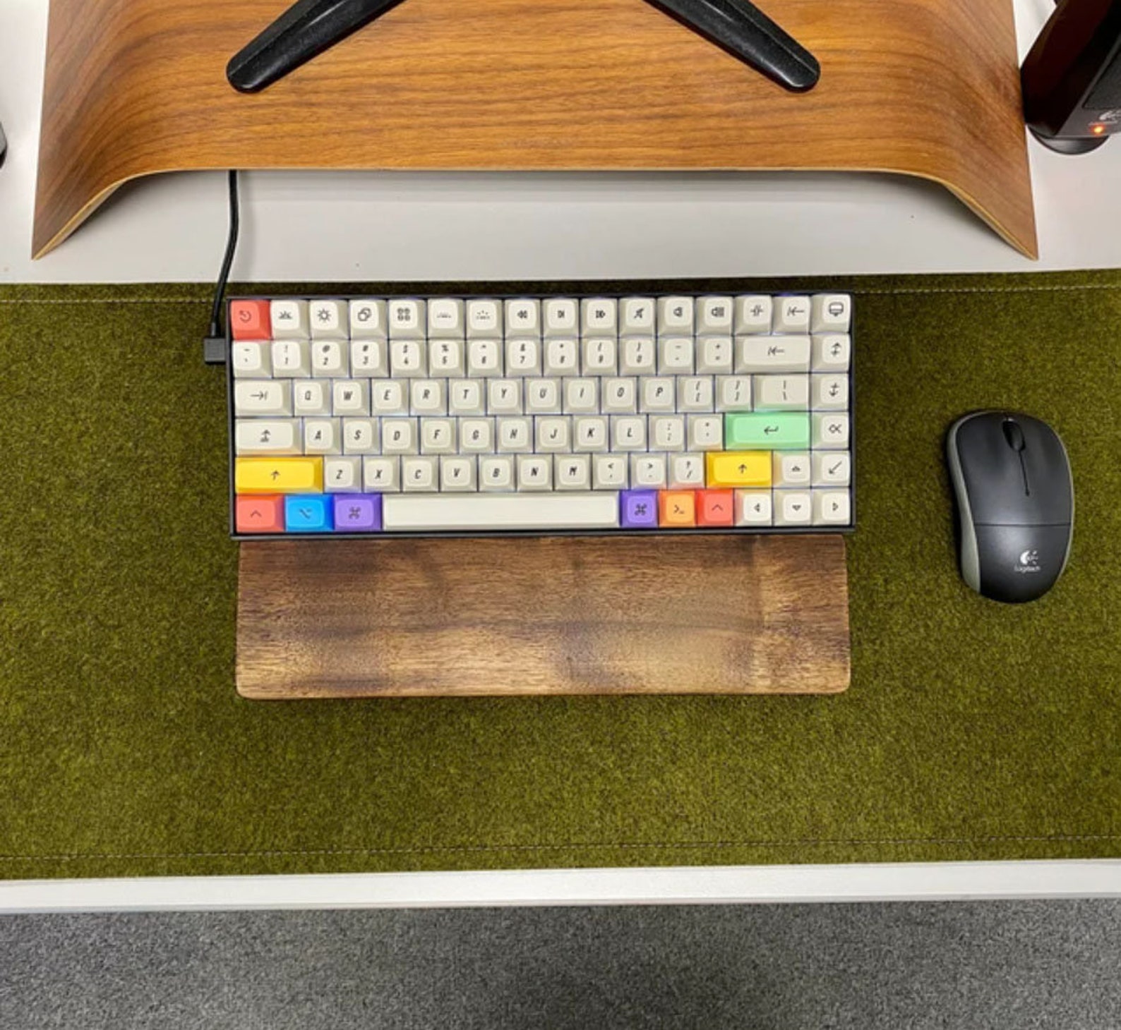 Gray Desk Pad/ Felt Mat / Laptop Mat / Desk Mat / Different - Etsy