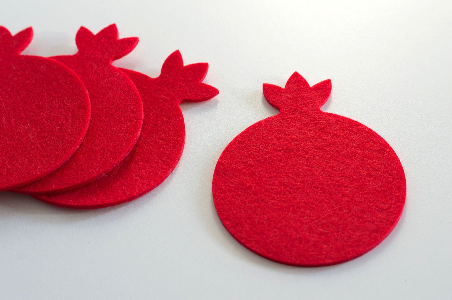 Red Coasters / Pomegranate / Felt Coasters / Red Decor - Etsy
