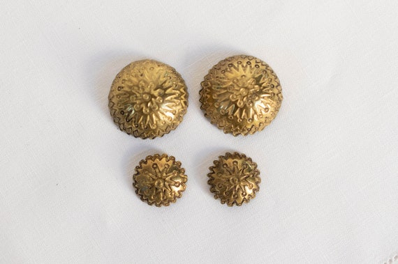 Set of Antique Gold Metal Dome Buttons With Beautiful | Etsy