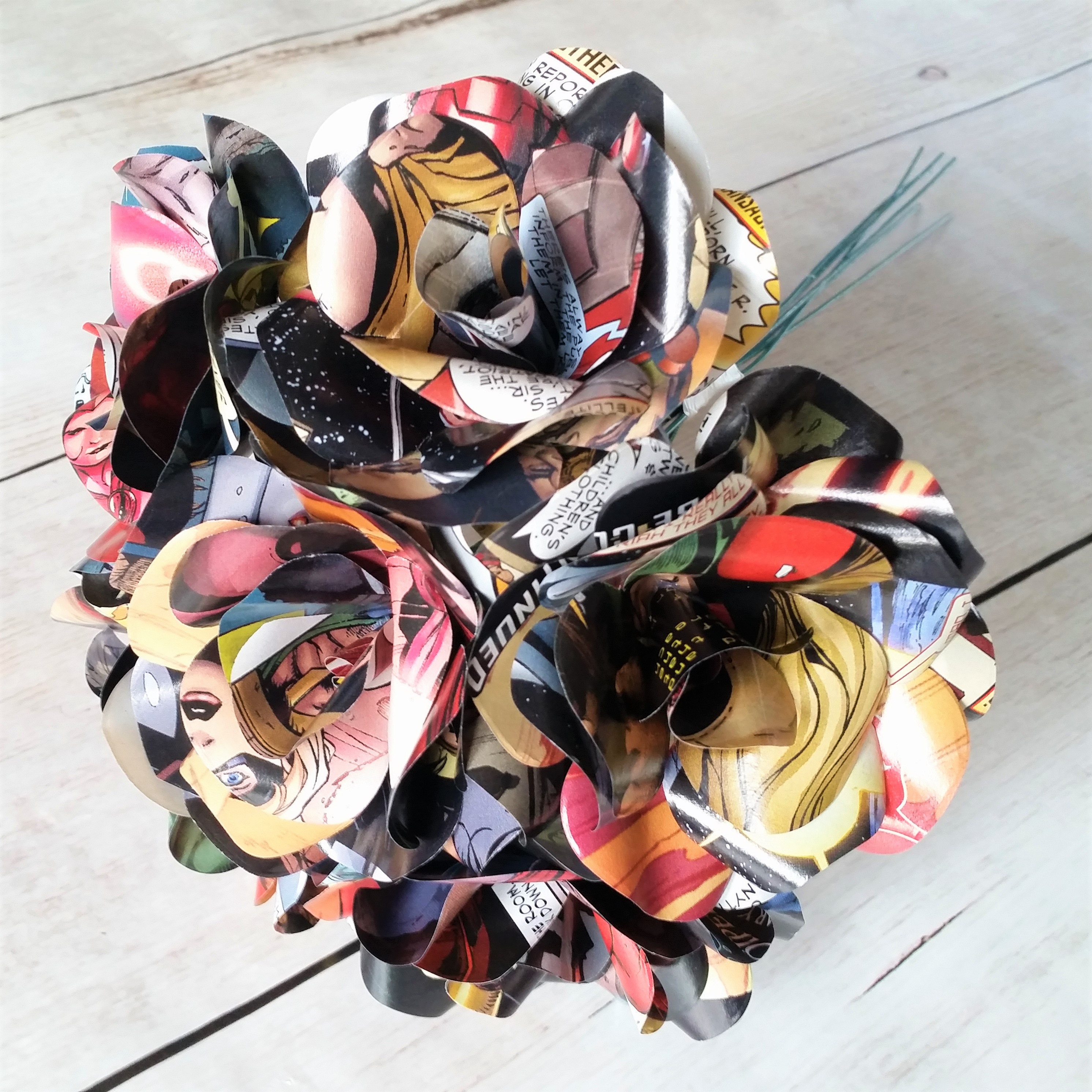 Comic Book Paper Roses Paper Flowers Roses, Paper Flowers, Cosplay ...
