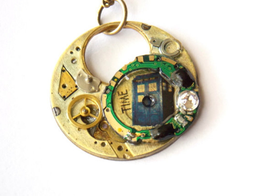 Doctor Who Necklace "warp" - Etsy