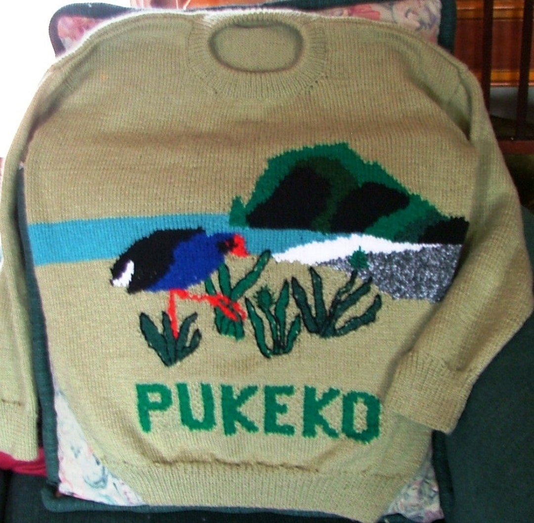 Pukeko Jumper at Piha Beach - for Adults. Sizes for a 60 Cm - 100 Cm ...