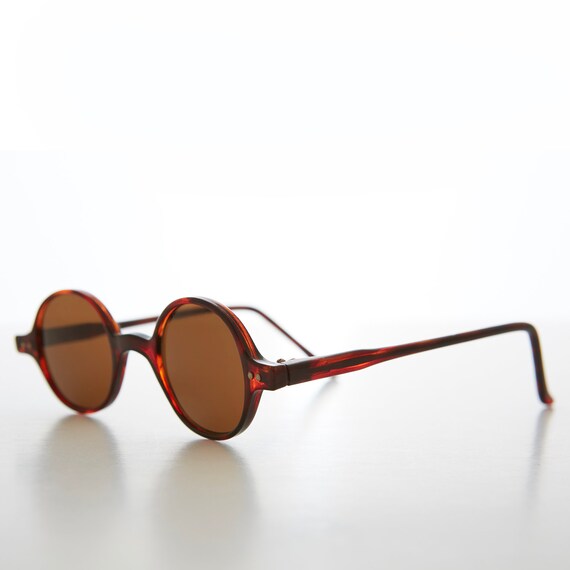 small round spectacle - Gem