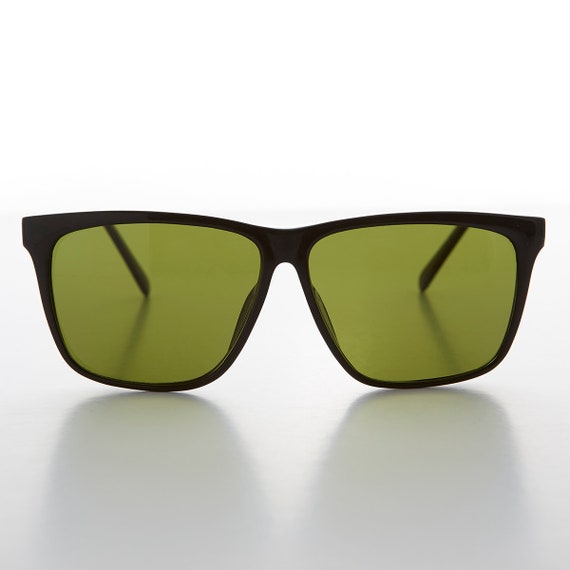 Simple Square Sunglasses with Olive Lenses - Denmark - Gem