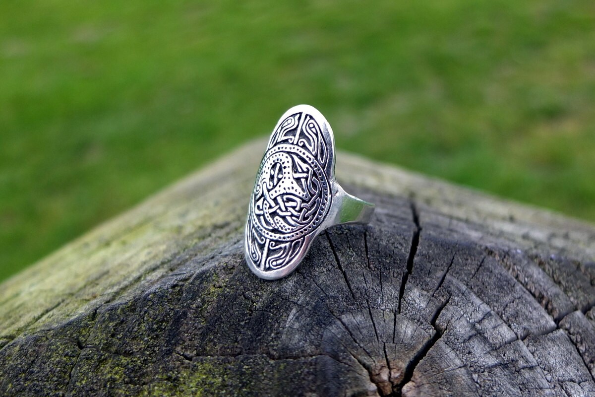 Anglo-saxon River Thames Silver Ring - Etsy UK