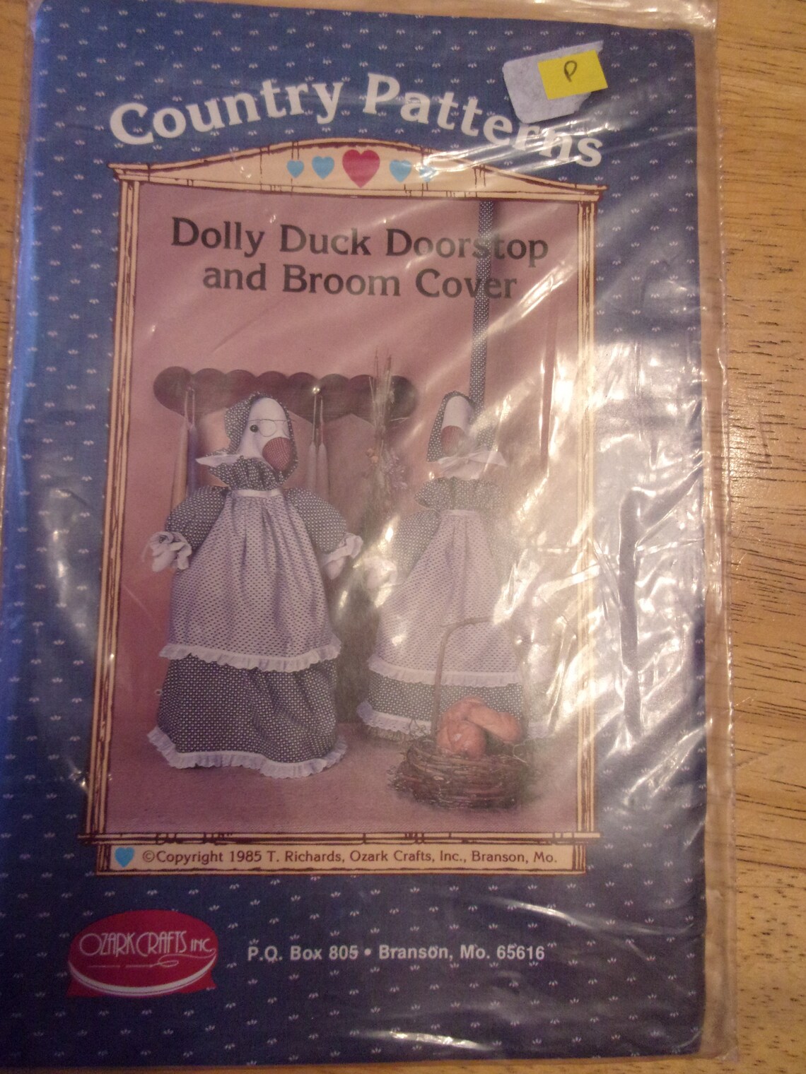 Dolly Duck Doorstop and Broom Cover, Ozark Crafts, Pattern Leaflet ...