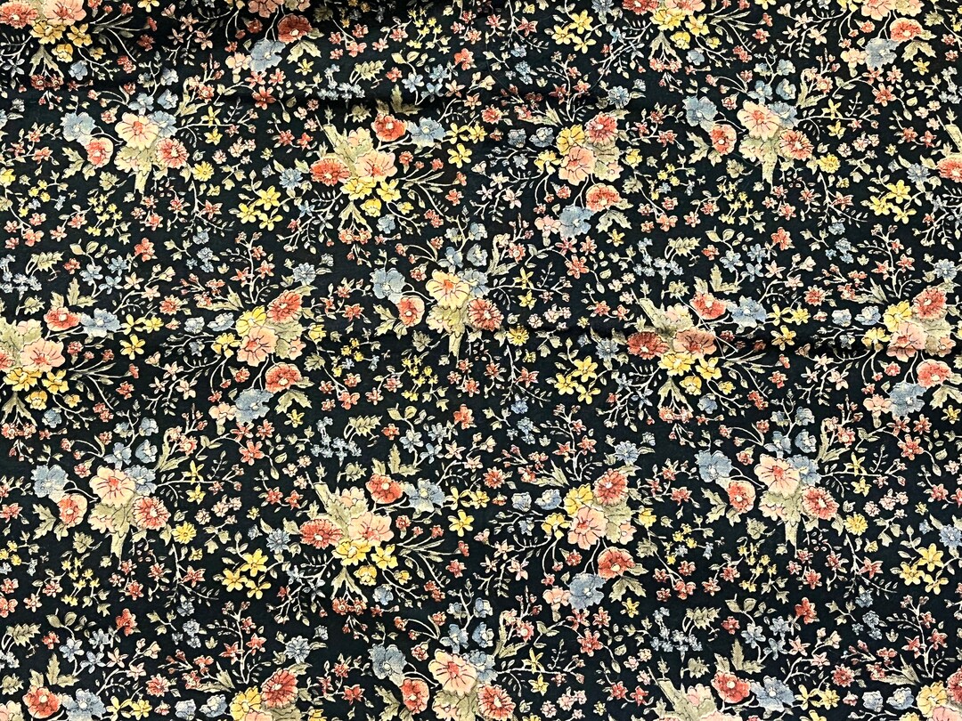 1980's Slate Rose Beige Floral Black Cotton Fabric FQ 18"x 22"/more ...