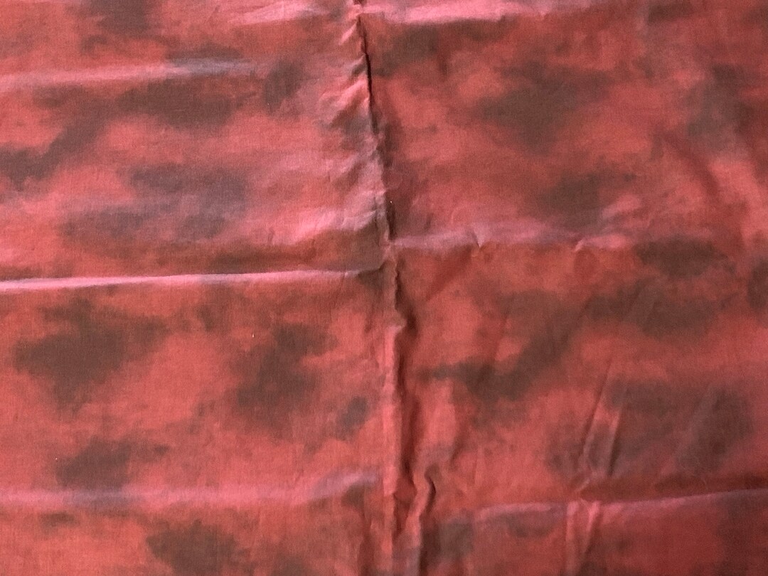 2002 Blank Textiles Mottled Dark Cherry Red Cotton Fabric Fat Quarter ...