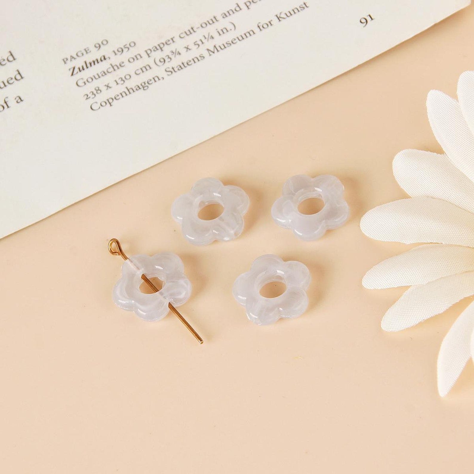 10 Pieces Flower-shaped Resin Charm Pendant, Acetate Acrylic Pendant ...