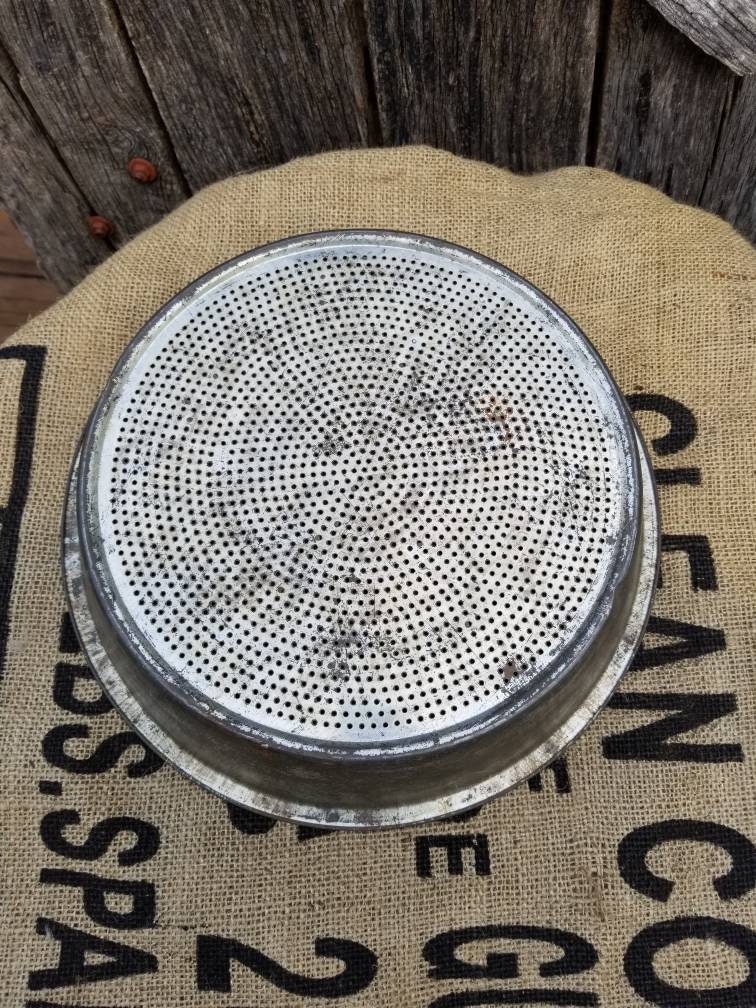 Primitive Metal Round Grain Sieve Grain Shifter Colander - Etsy UK