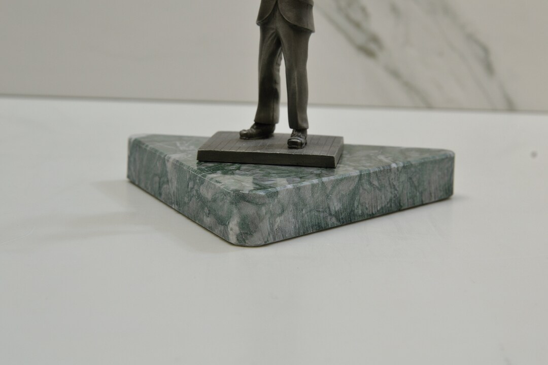 Triangle Green Marble Base, Sculptures Base, Sculptures Display ...
