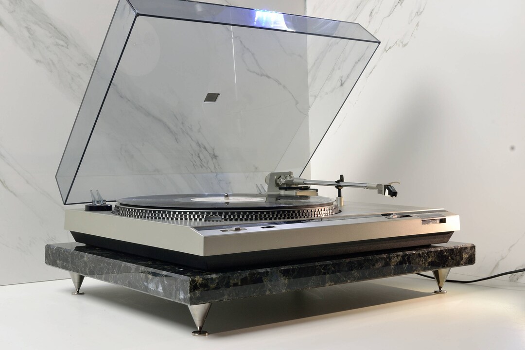 18x18x1.25 Vibration Control Isolation Platform, Volga Blue Dark ...