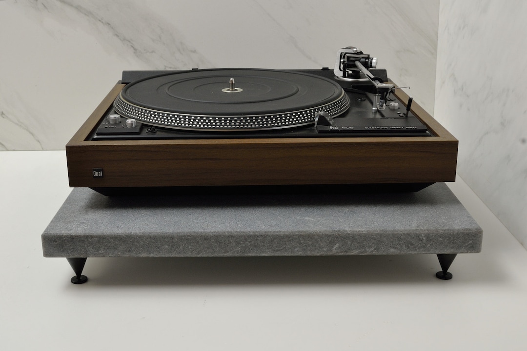 20x18x1.25 Rugged Concrete Turntable Stand, White Caesarstone Turntable ...