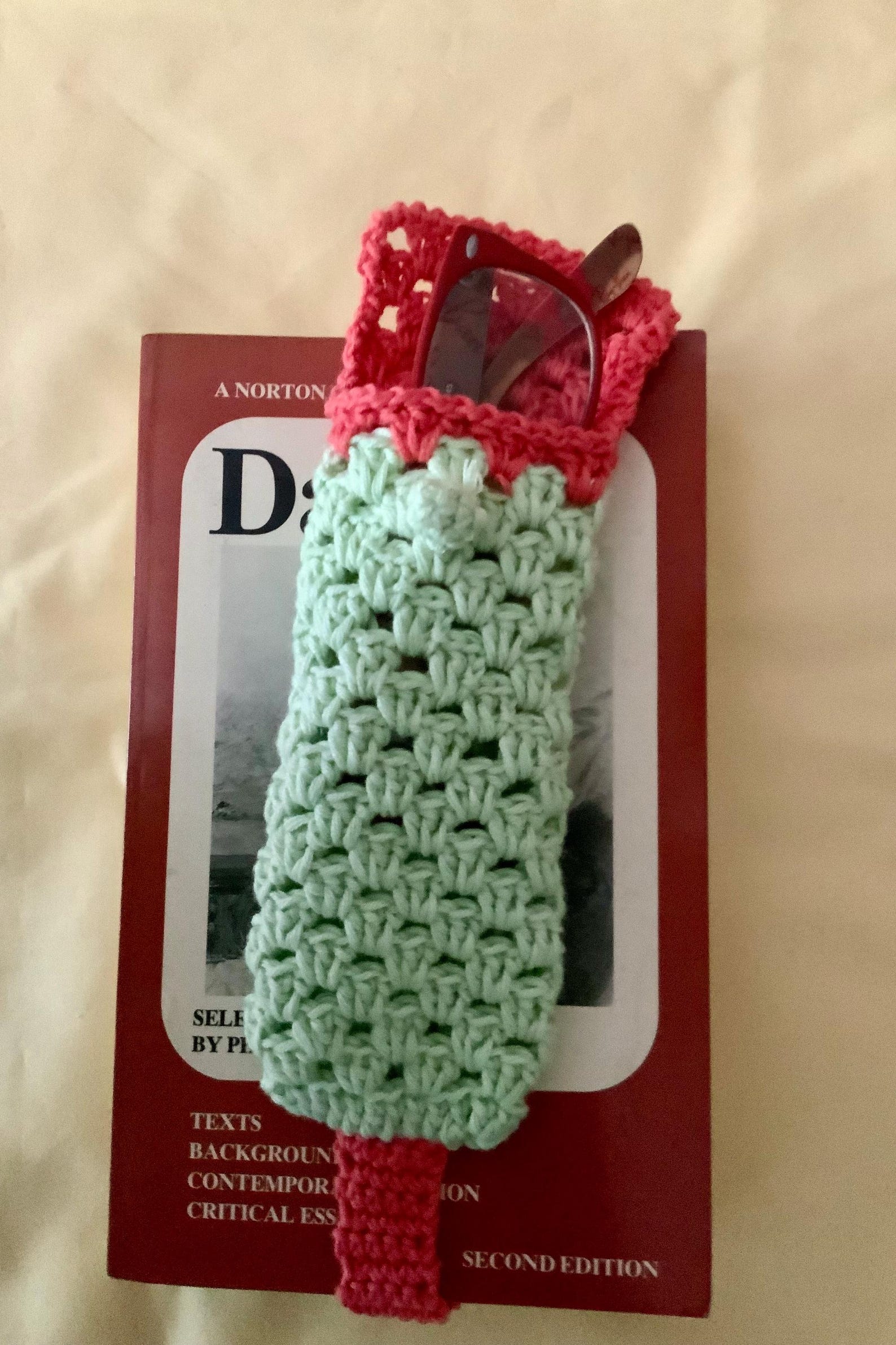 Crochet Bookmark With Glasses Case, Bookmark, Crochet Reading Glasses ...