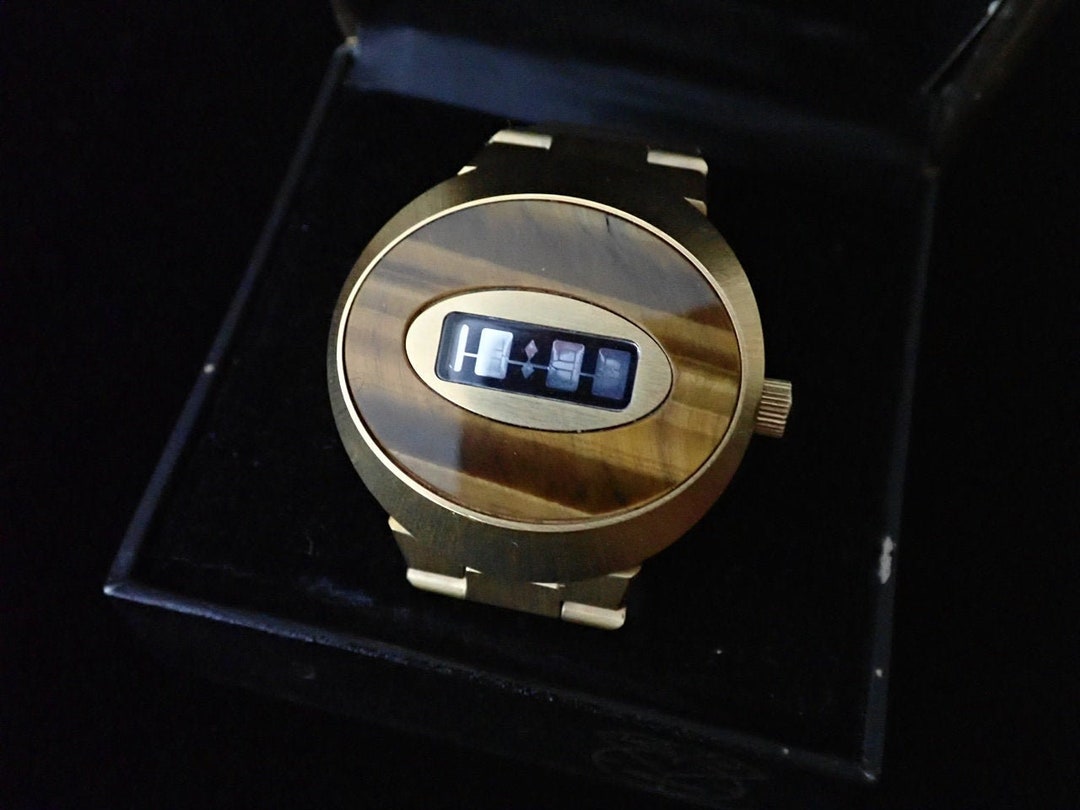 Vintage Swiss Gold Plated Delvina-richard Liquid Crystal Watch - Etsy