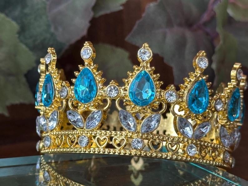 Small Crowns: Birthday Decor, Pets, Cake Toppers, Doll Crowns, VX Teddy ...