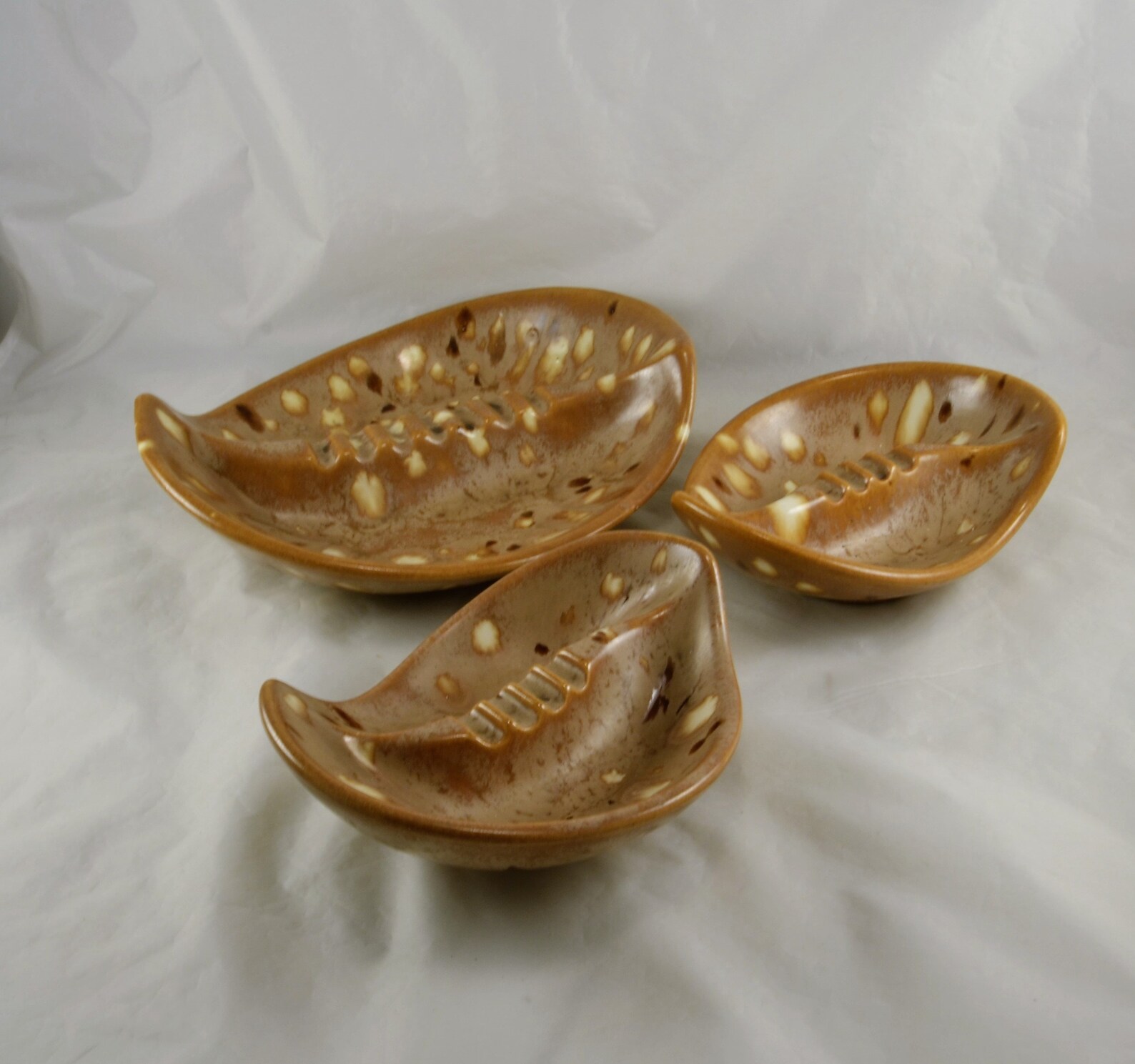 Mid Century Ashtrays Set of Three Matching Vintage Pottery Ceramic ...
