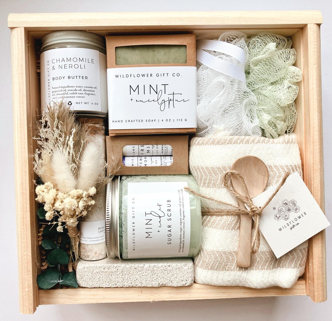Relaxing Spa Gift Box - Mint, Sugar Scrub & Wooden Keepsake - Etsy