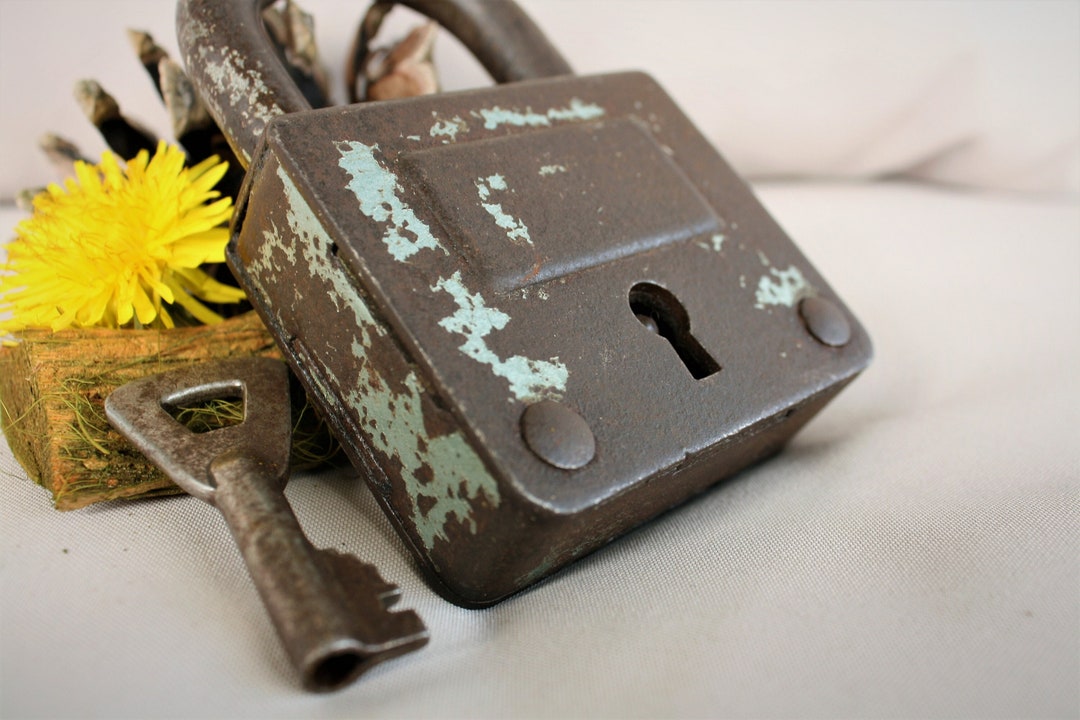 Huge Padlock, Rustic Padlock, 1950s Padlock, Vintage Padlock, Big ...