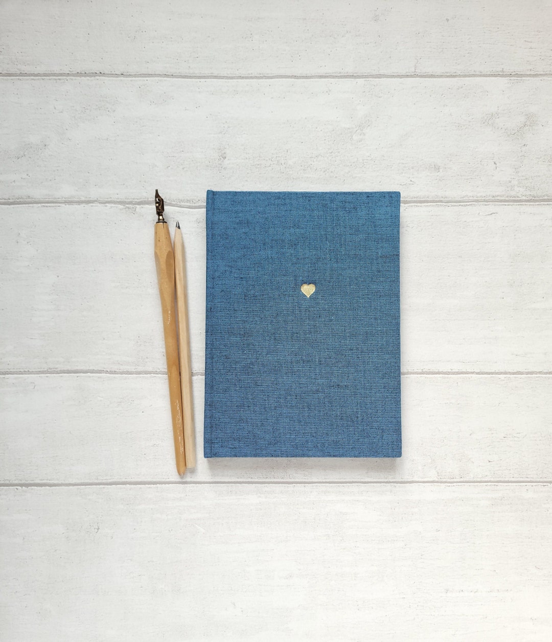 Little Heart Sketchbook, 30 Pages (60 Sides) of Hot Pressed 170gsm ...