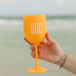 Monogrammed Solid Wine Glasses - Etsy