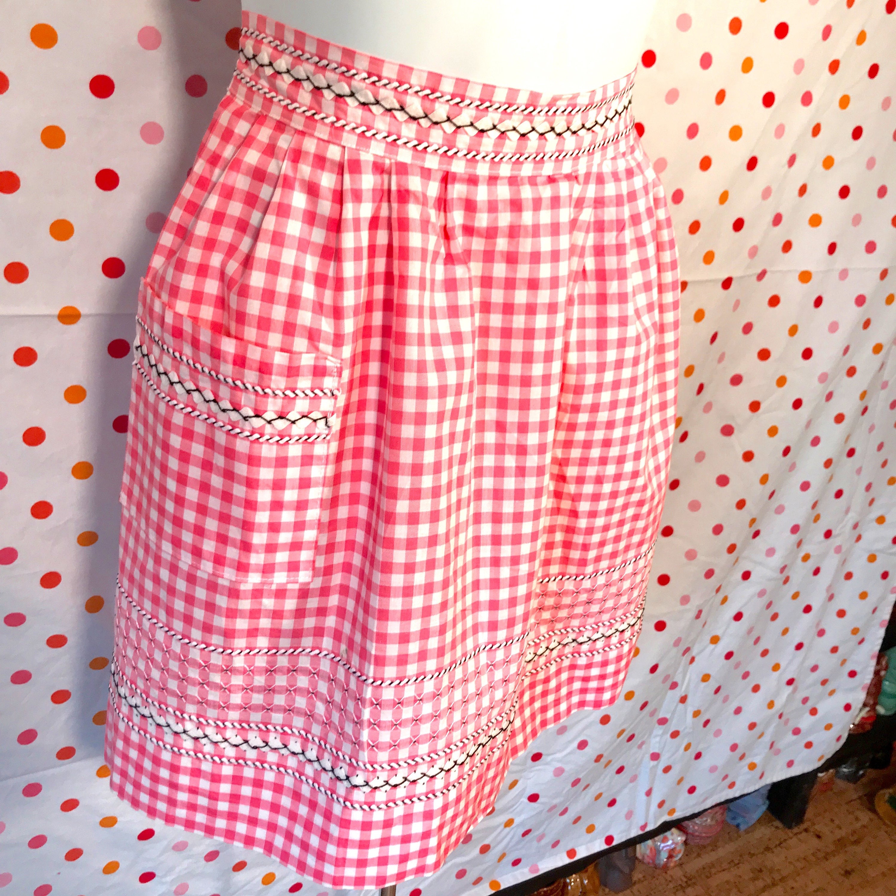 PINK White Gingham Plaid Check Apron With Embroidery Vintage - Etsy