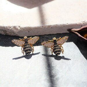 Bee Stud Earrings, Bee Jewelry, Bumblebee Earrings, Minimalist Stud Earrings, Honeybee Earrings ...