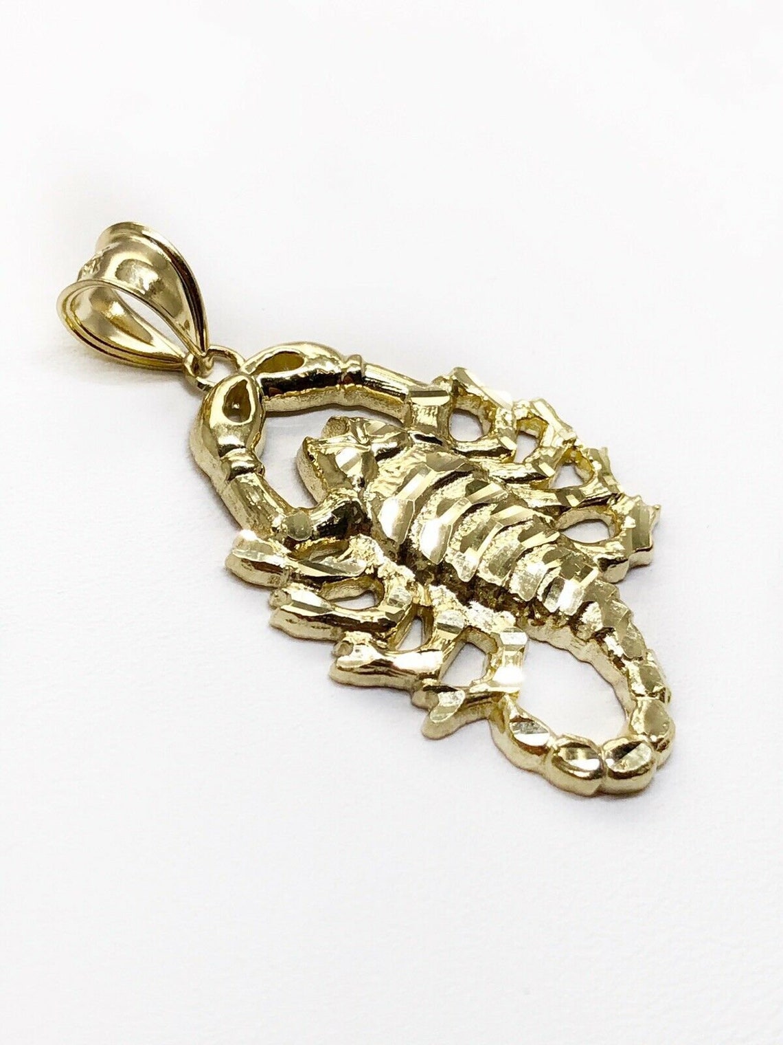 10K Solid Yellow Gold Scorpion Pendant 3.3 Grams 1.33 | Etsy