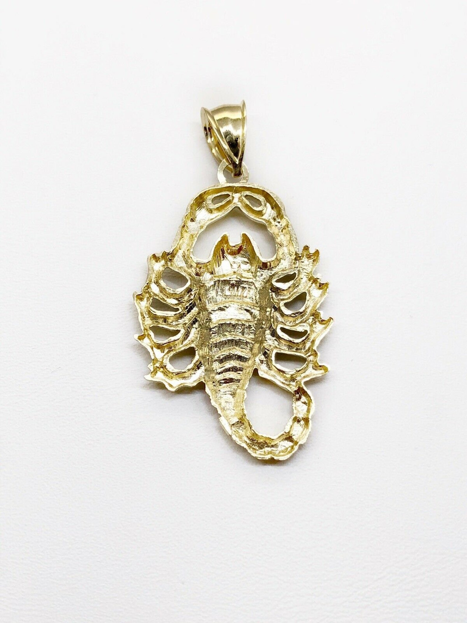 10K Solid Yellow Gold Scorpion Pendant 3.3 Grams 1.33 | Etsy
