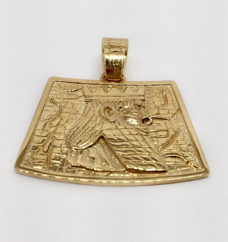 18k Yellow Gold Cyrus The Great kourosh Achaemenid King | Etsy