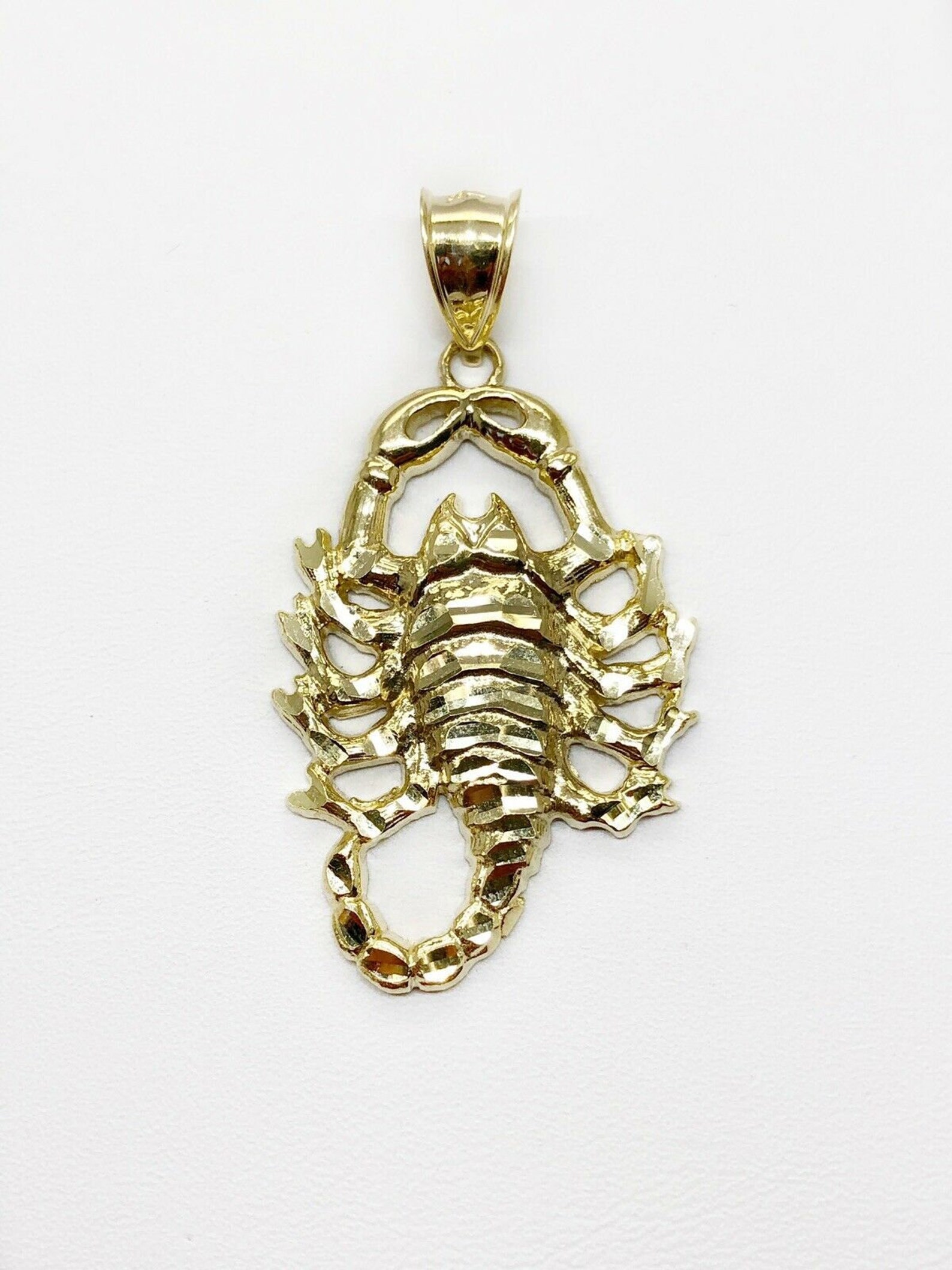 10K Solid Yellow Gold Scorpion Pendant 3.5 Grams 1.33" Mens - Etsy