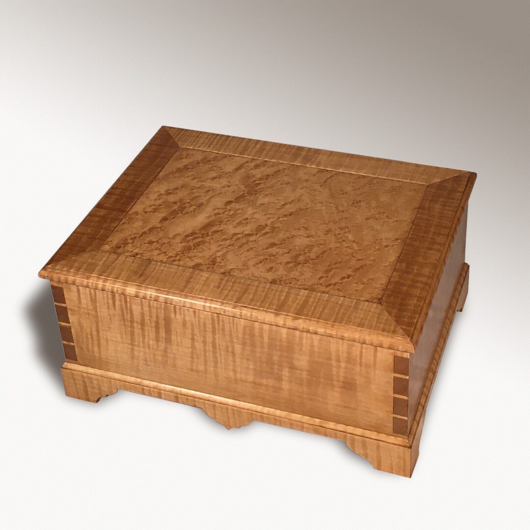 Traditional Curly Maple Jewelry Box - Etsy