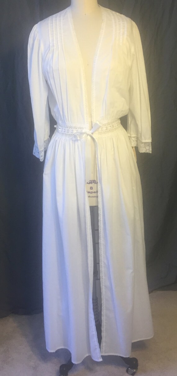 1980's Vintage Victorian Peignoir Robe #14 in small/m… - Gem