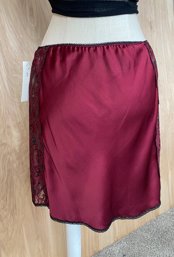 Sandwashed Silk Charmeuse bias cut half slip with Le… - Gem