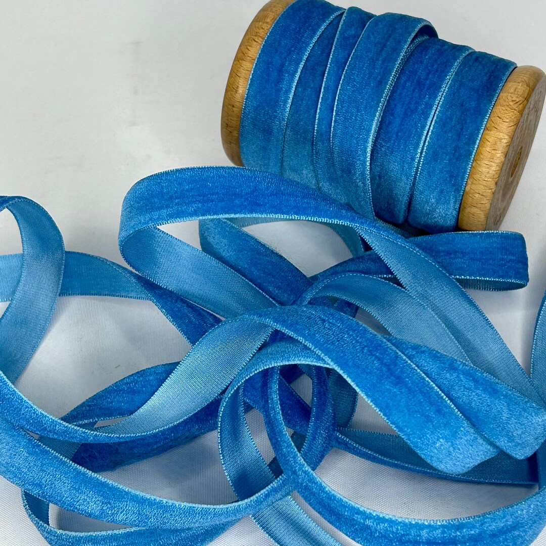 10 or 15 Yard Roll of 1950s - 60's True Vintage Sky Blue Rayon Velvet ...