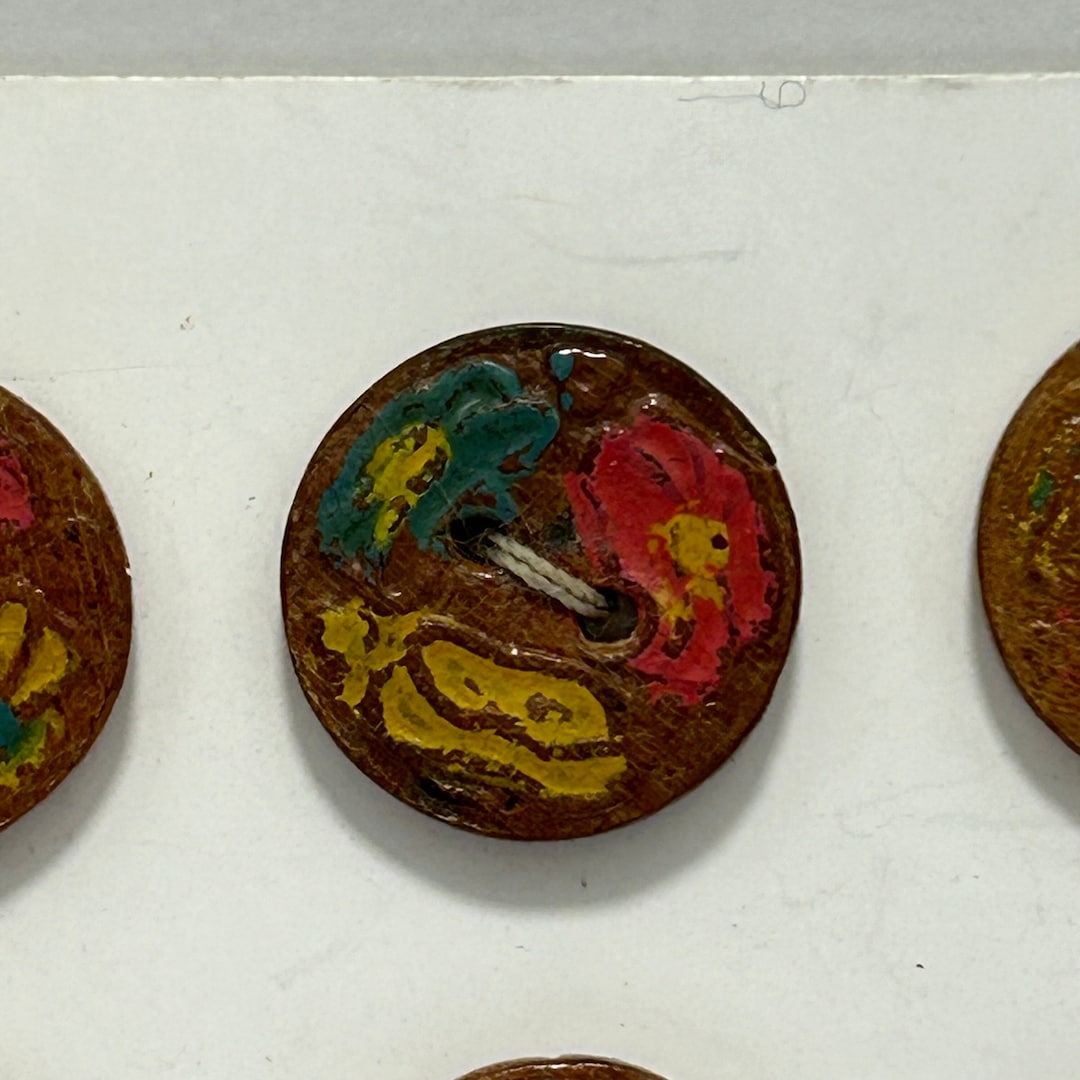 1940’s 8 X Flower Novelty Hand Painted Brown Wood Buttons 16mm Original ...